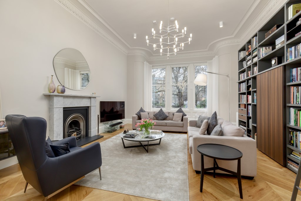 Murray & Currie - Free Instant Online Valuation